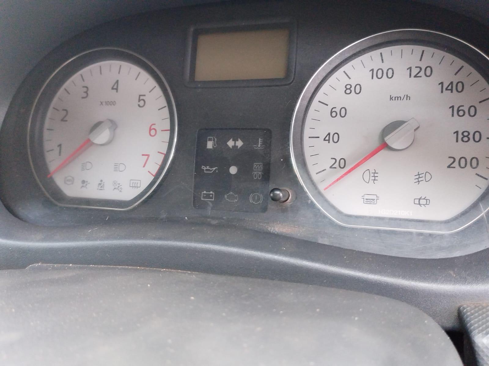 RENAULT SANDERO CLUSTER - USED